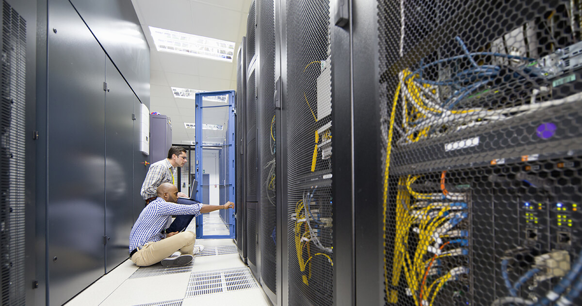 What is RAID 5? Definition and functions - IONOS UK