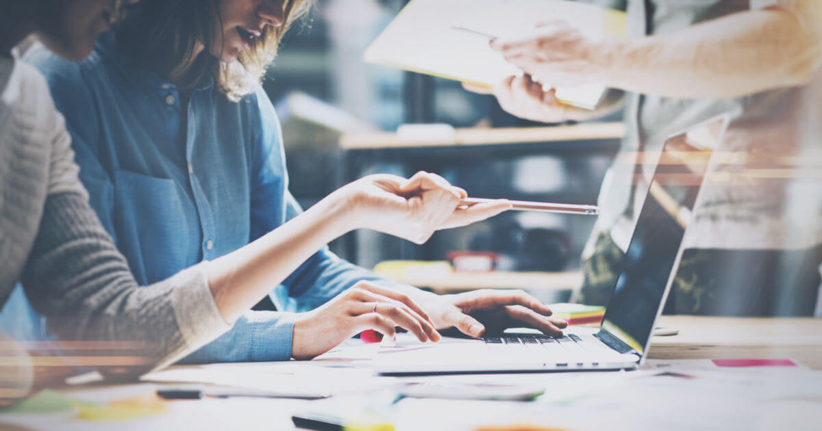 Visitor design pattern: explanations and examples - IONOS UK